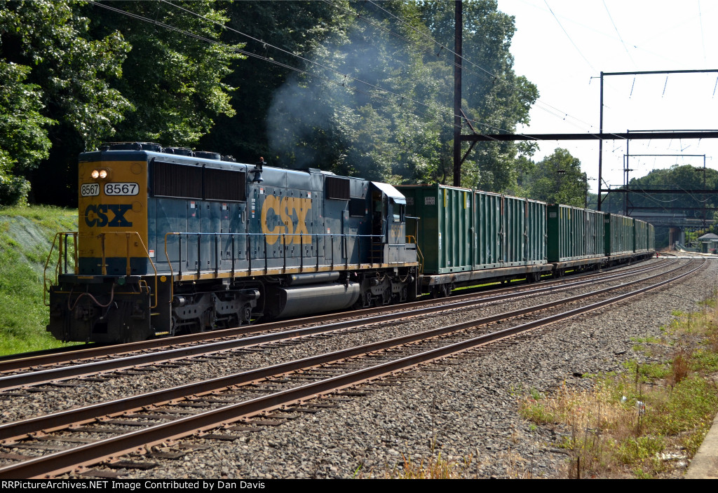 CSX SD50-2 8567 leads Q706-27